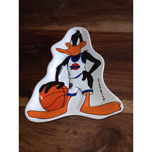 no brand | Accents | Warner Bros Duck Basketball Dish | Poshmark